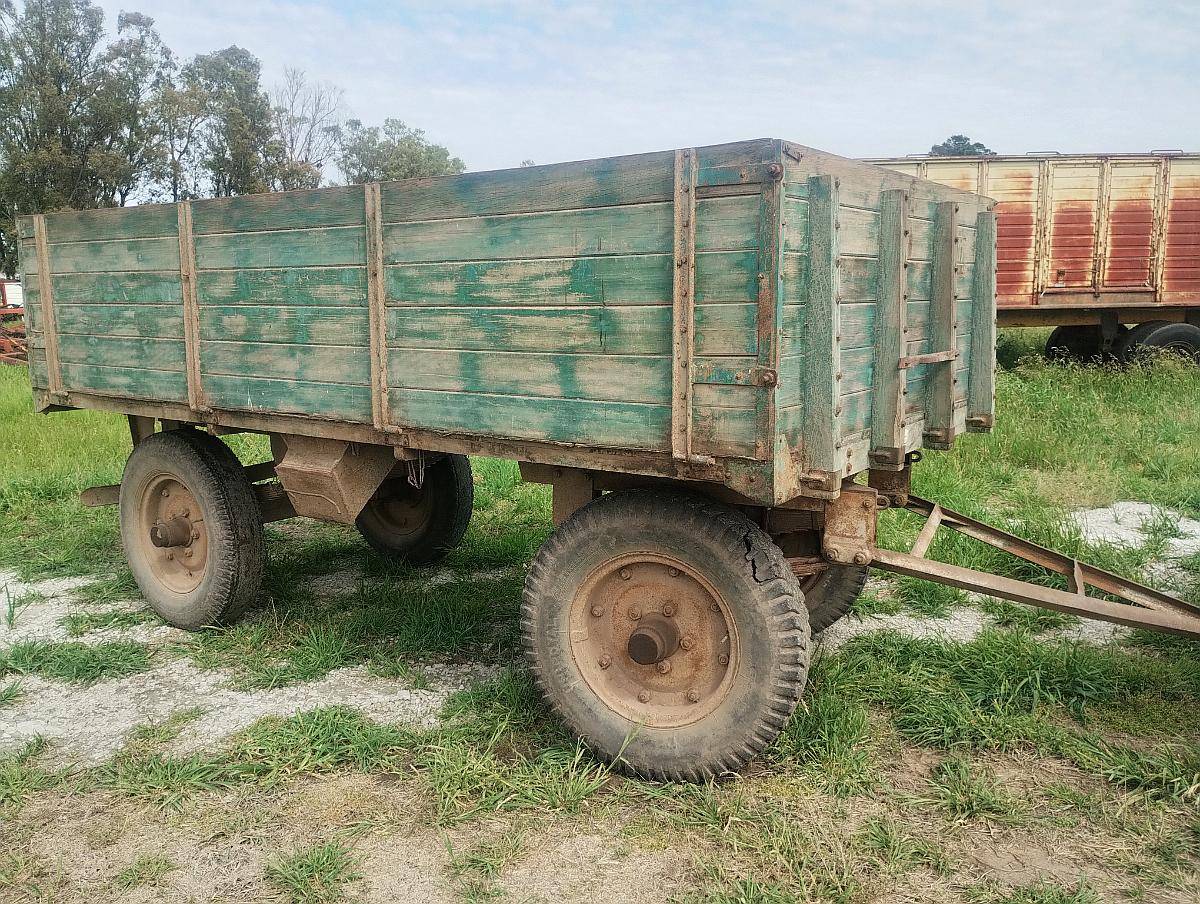 Playo Regoli de 6 - Año: 1990 - $ 2.450.000 - Agroads