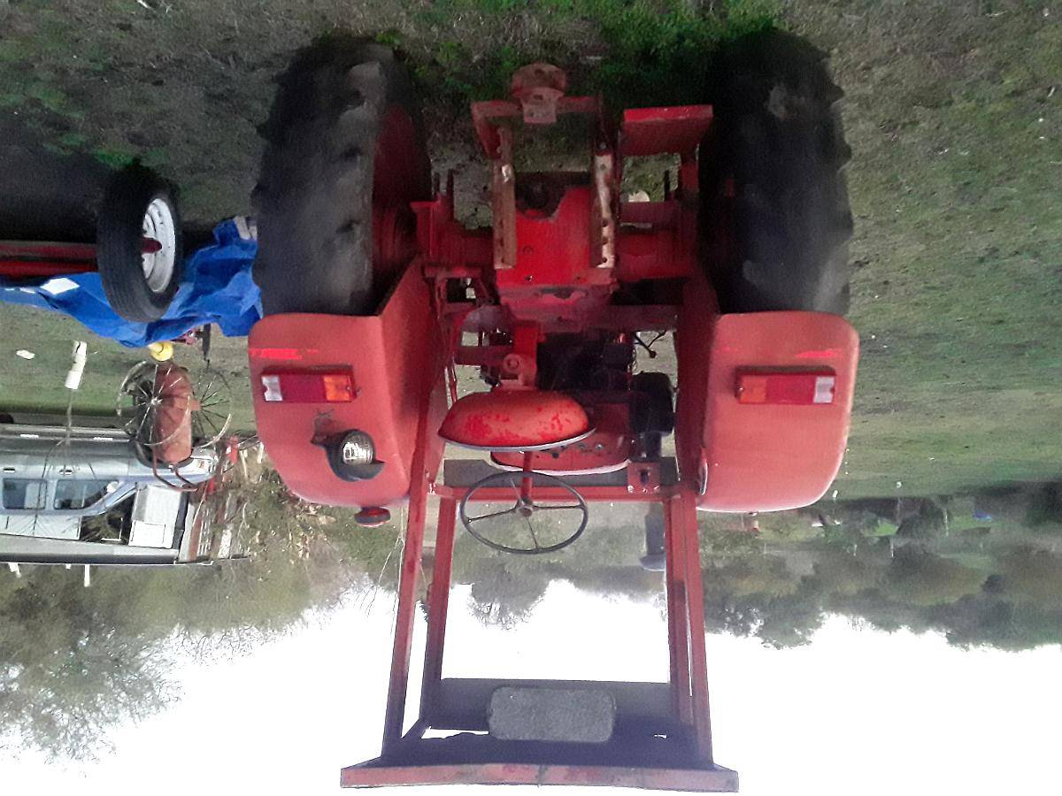 Tractor Hanomag R35 en USO - Año: 1961 - u$s 2.000 - Agroads