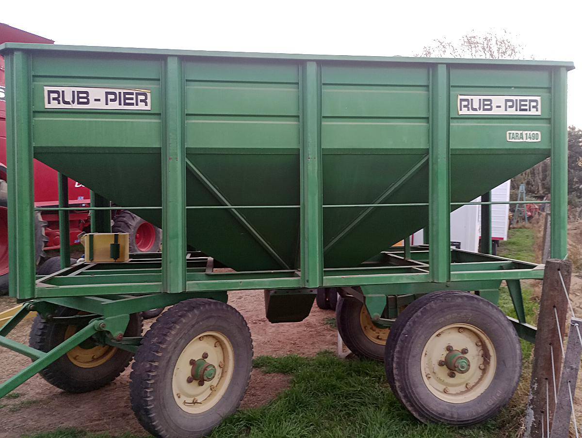 Carro Tolva para Semilla Fertilizante - $ 6.000.000 - Agroads
