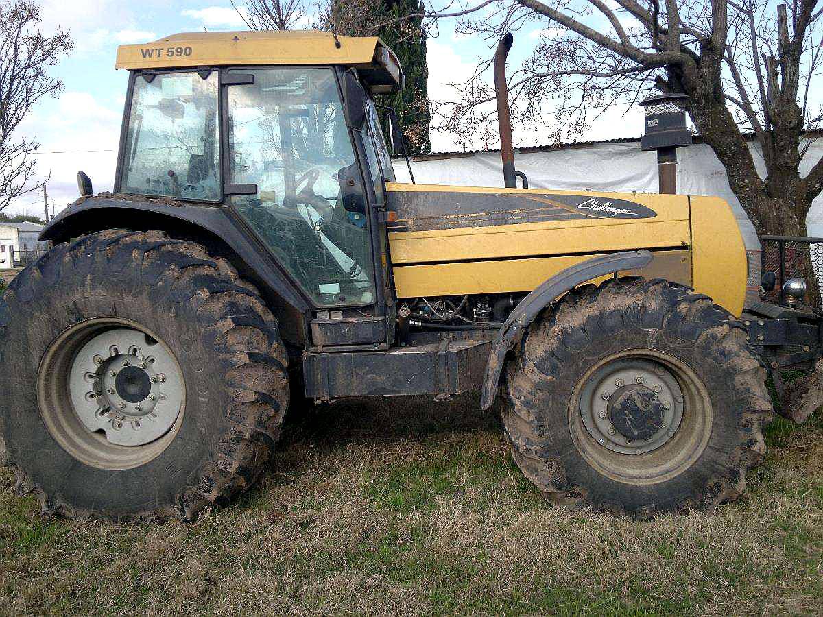 Tractor Challenger 190 HP 2004 - Año: 2004 - u$s 30.000 - Agroads