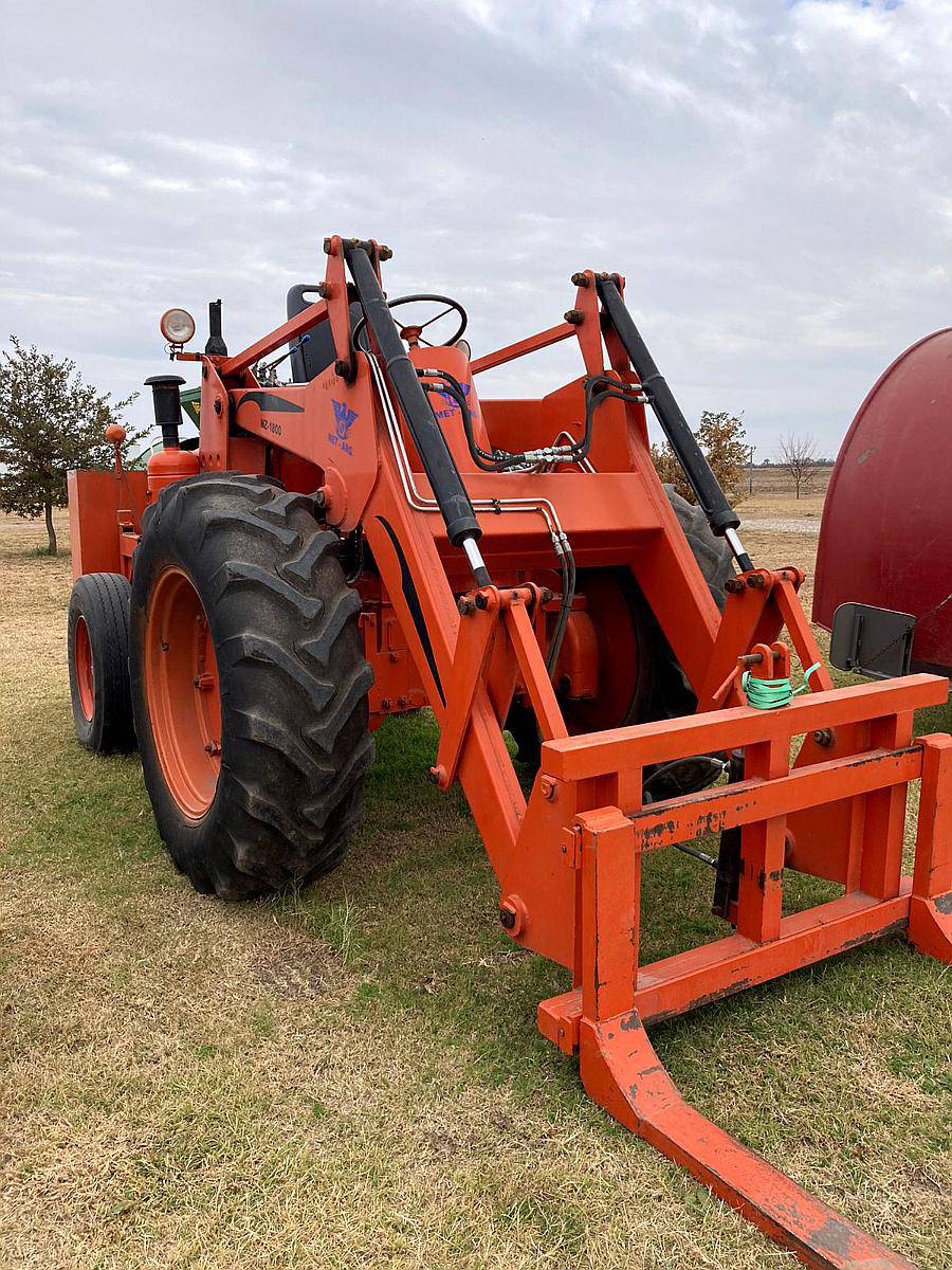 Tractor Fiat 60 Invertido con Cuchara y Garra - Agroads