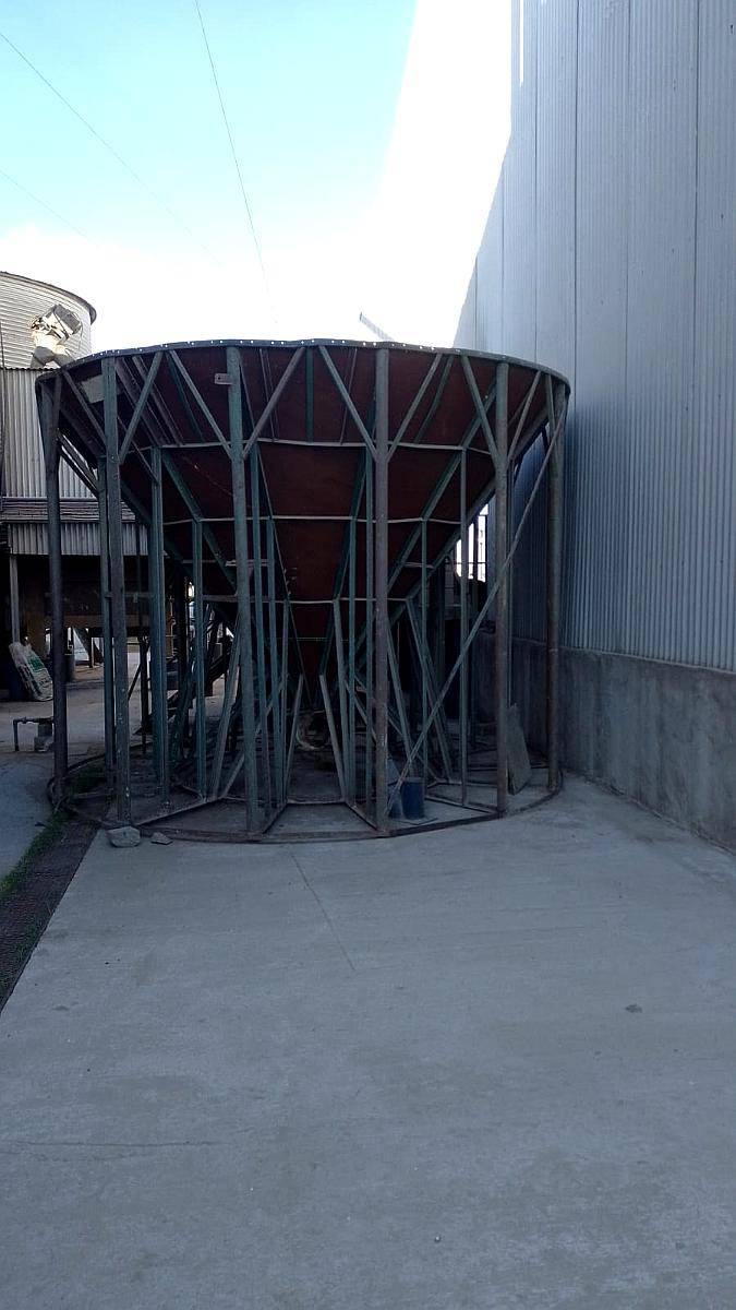 Vendo Silo Cono Aéreo 60 Grados 55 Toneladas - $ 350.000 - Agroads