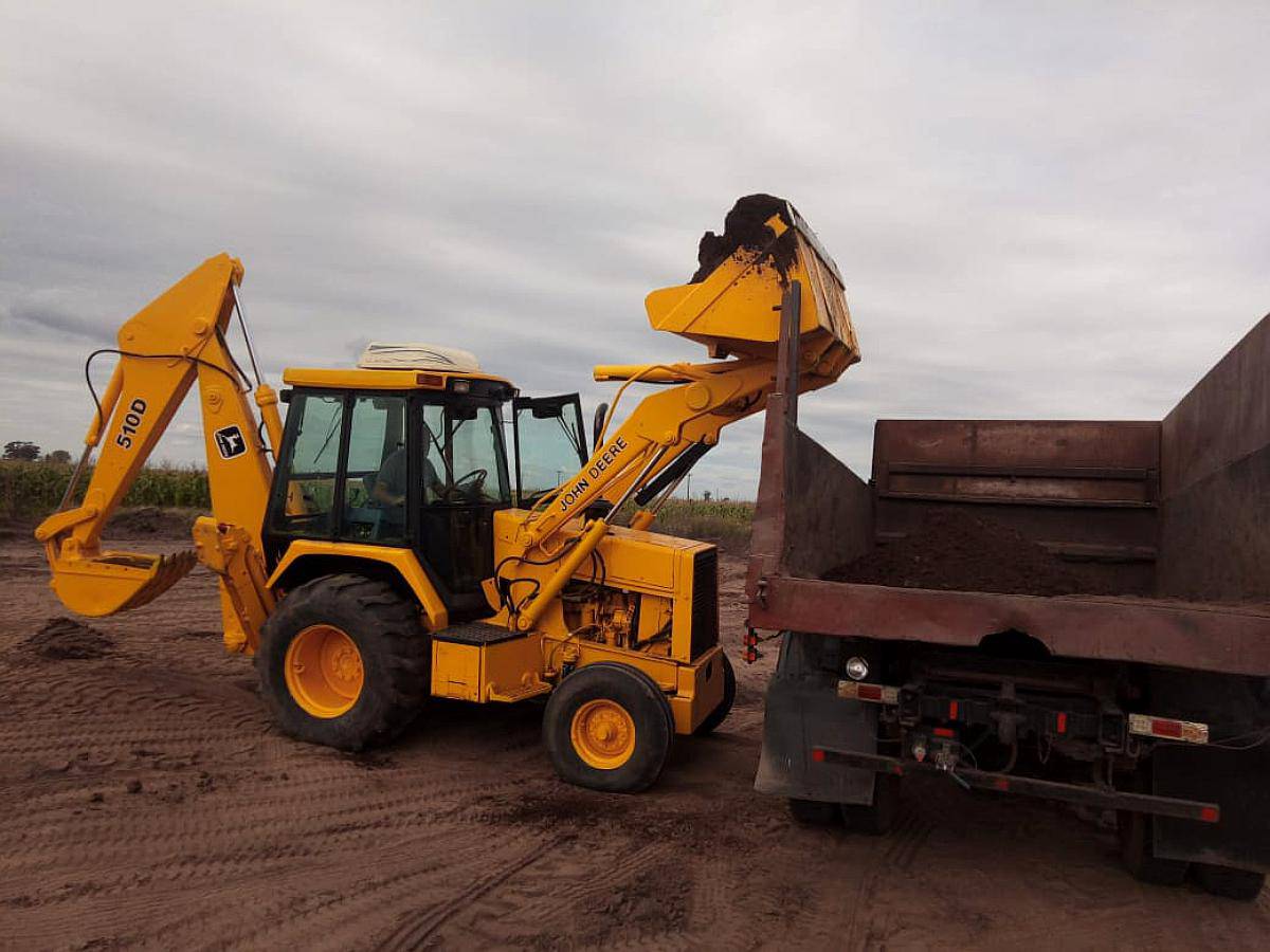 Retropala John Deere Pala y Retro - u$s 100.000 - Agroads