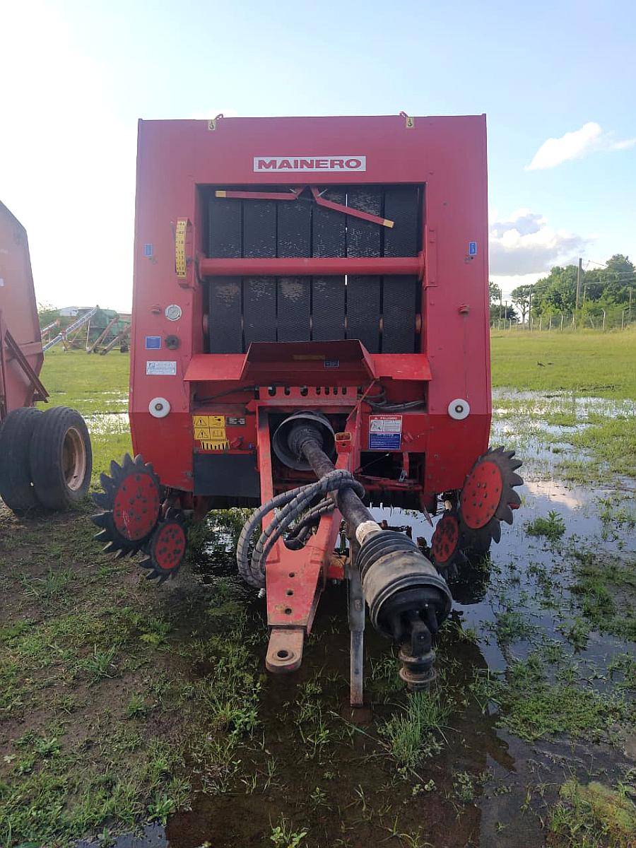 Rotoenfardadora Mainero Modelo 5820 - Agroads