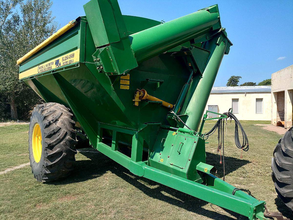 Tolva Autodescargable de 14 TN Ombu - Agroads