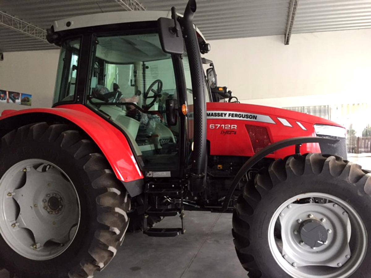 Tractor Massey Ferguson MF6711 - Disponible - Año: 2023 - Agroads