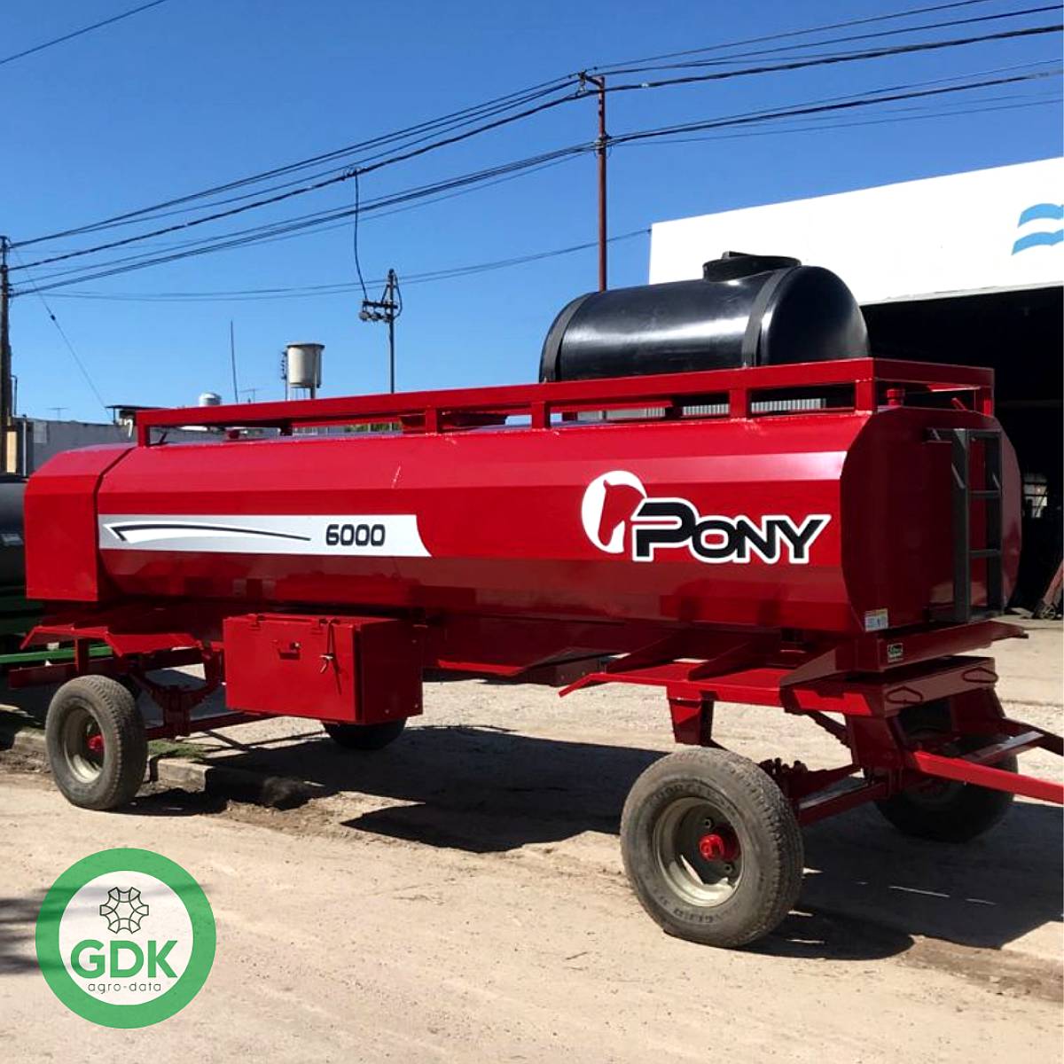 Acoplado Tanque Cisterna Multiuso Pony MD 6000 Lts. - Agroads