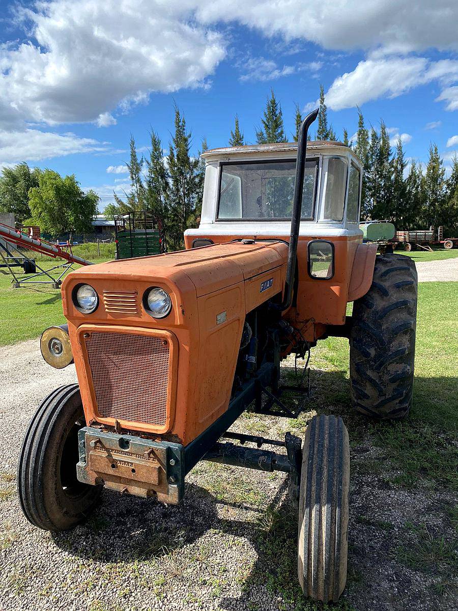Tractor Fiat 700 e - u$s 8.500 - Agroads