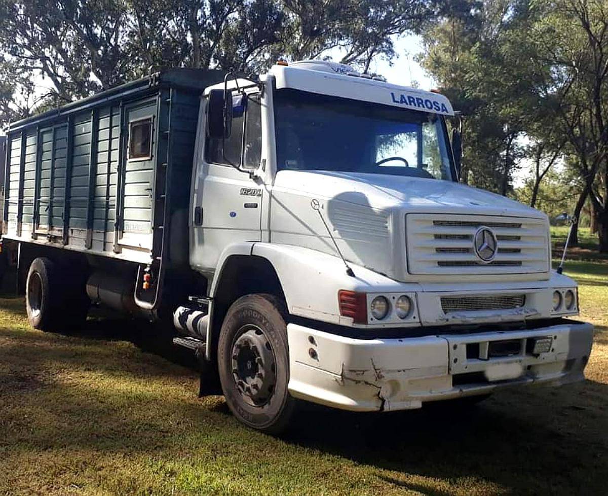 Mb 1620 L Brasilero año 1997 con Carroceria - Año: 1997 - Agroads