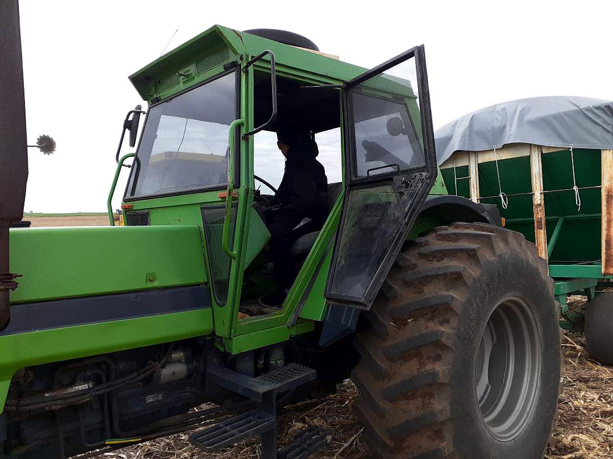 Tractor Deutz DX 120 - Año: 1989 - u$s 25.000 - Agroads