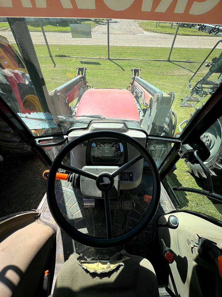 Tractor Case Farmall 100jx Mod. 2020 - Año: 2020 - Agroads