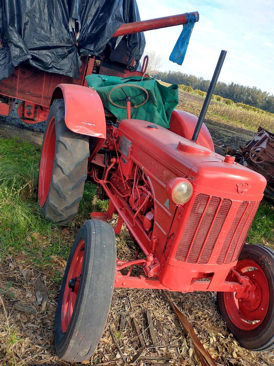 Hanomag R35, con Tres Puntos - Año: 1970 - u$s 5.000 - Agroads