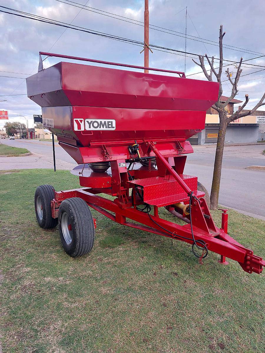 Fertilizadora Yomel RD 3028 Z Impecable - Año: 2016 - Agroads