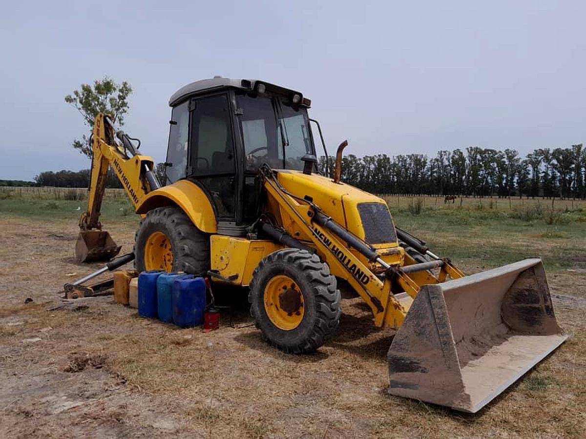 Retro Pala New Holland año 2009 - Año: 2009 - u$s 60.000 - Agroads