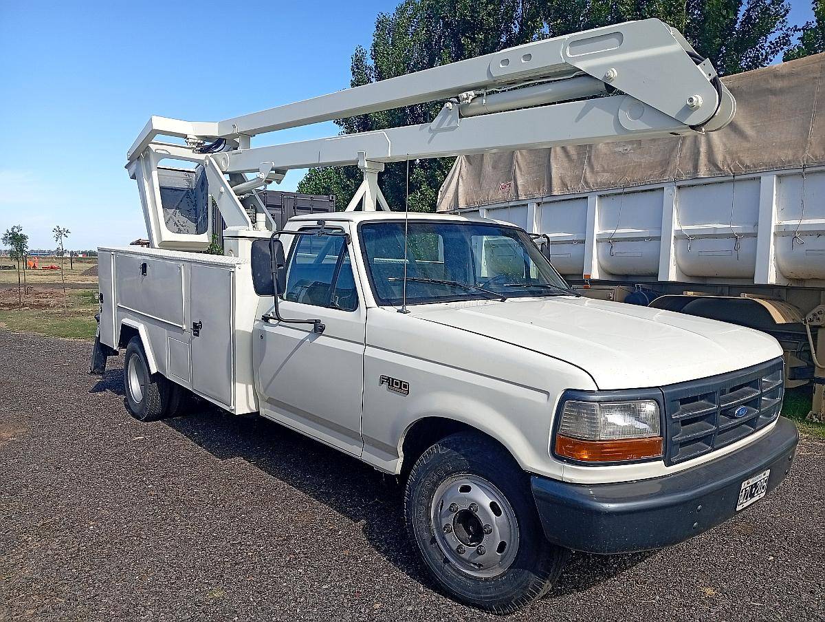 F 4000 Con Hidrogrua Año 1997 U S 26 900 Agroads