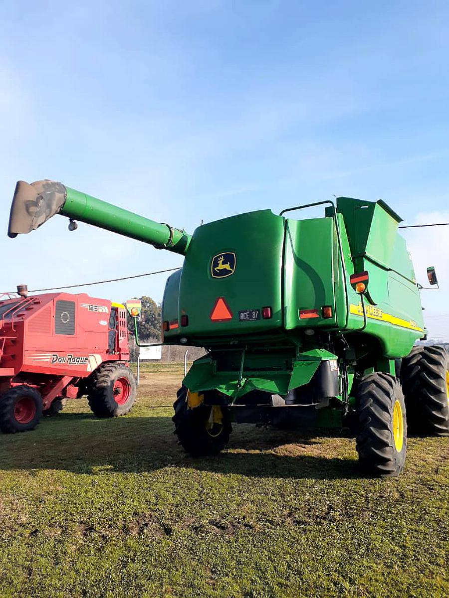 Cosechadora John Deere 9660 STS 30pies A o 2006 Agroads Cosechadora John Deere 9660 STS 30pies A o 2006 Agroads