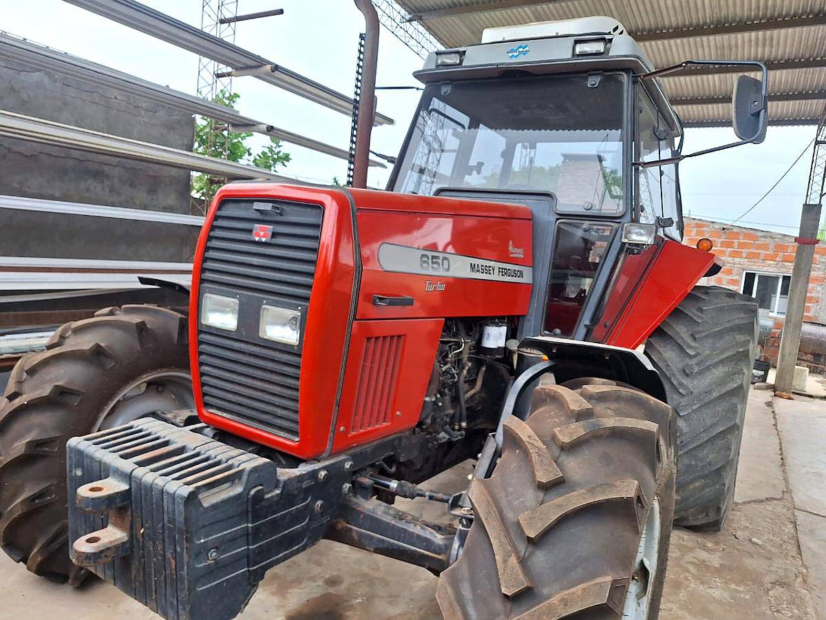 Tractor Massey Ferguson 650 de 150hp - Año: 2006 - Agroads