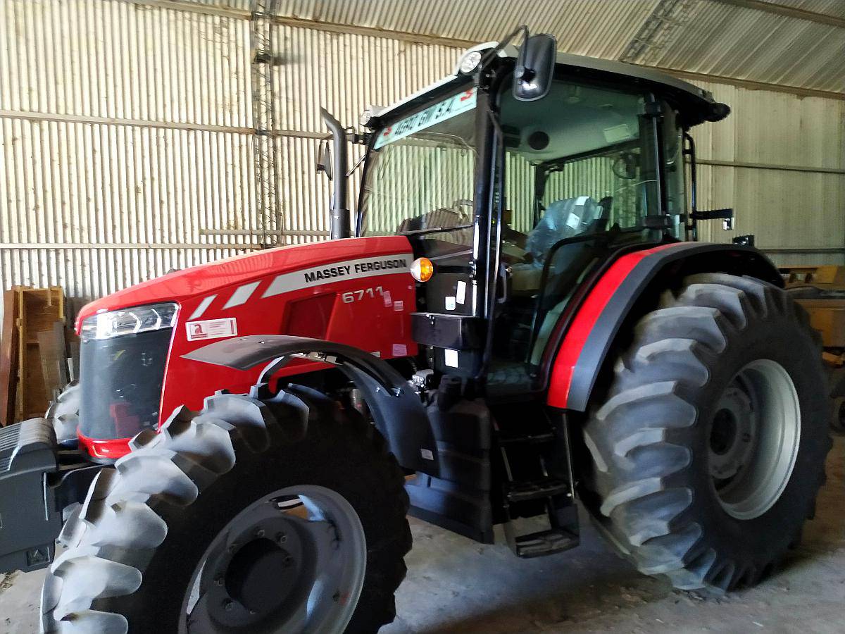 Tractor Massey Ferguson 6711 - Año: 2021 - u$s 79.200 - Agroads