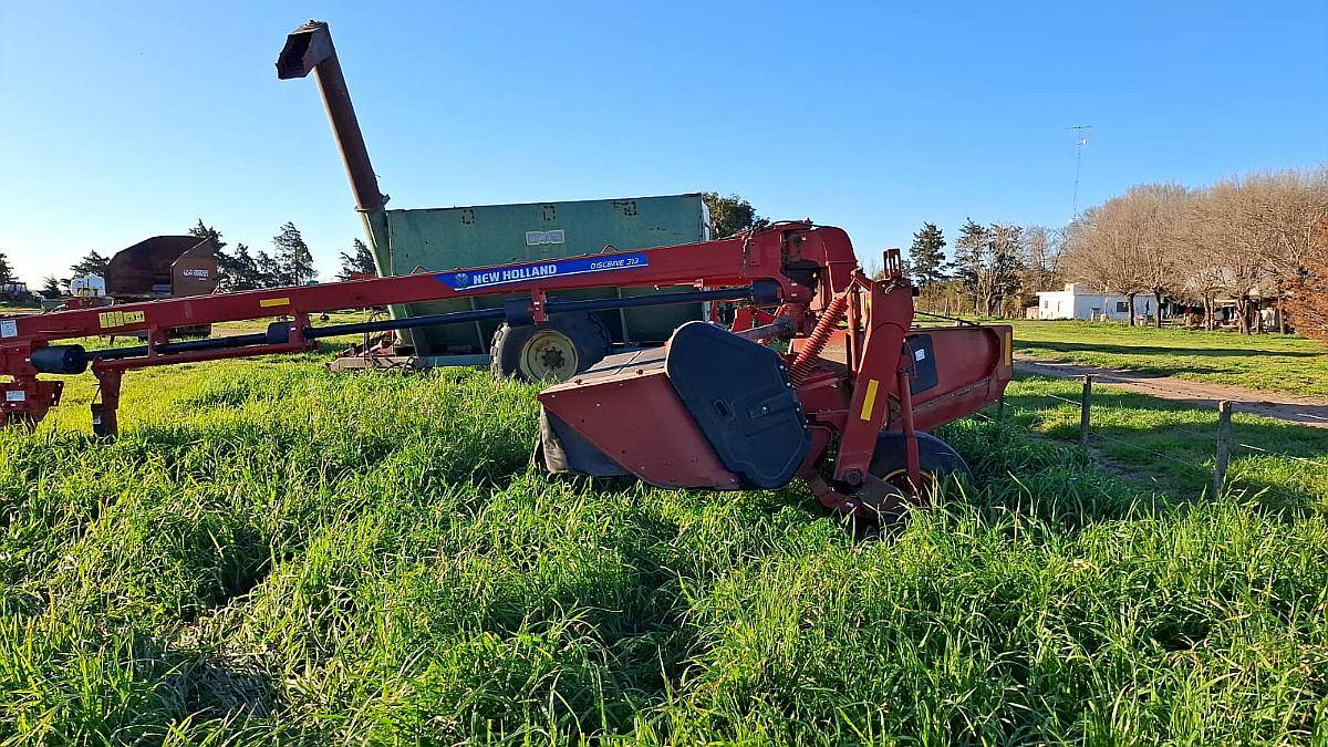 Segadora New Holland Discbine 313 - año 2016 - Año: 2016 - Agroads