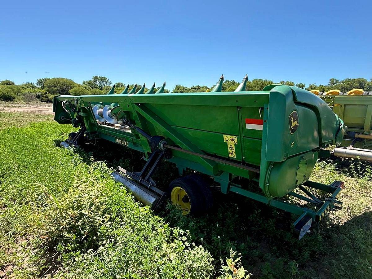 Cabezal Maicero John Deere 614c - Año: 2012 - u$s 30.000 - Agroads