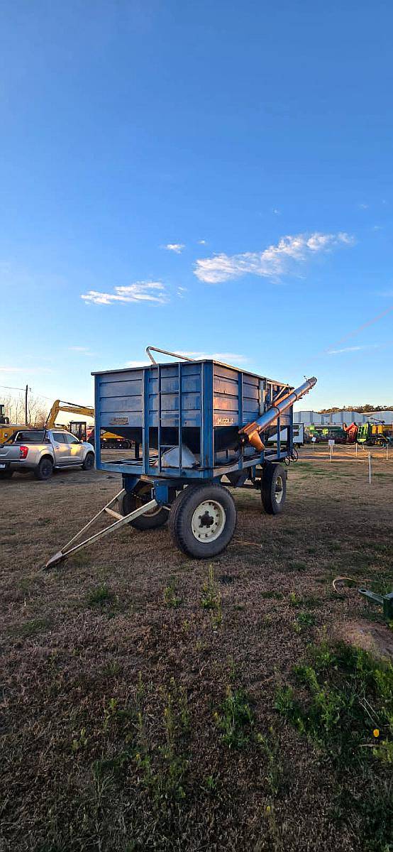 Acoplado Tolva 7/9 TON Mucillo - $ 7.500.000 - Agroads
