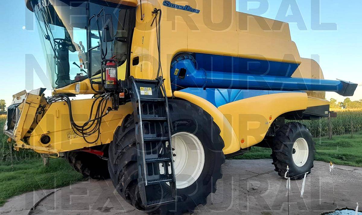 New Holland CS 660 Super Flow, 30 P. 2011. Motor Cummins - Agroads