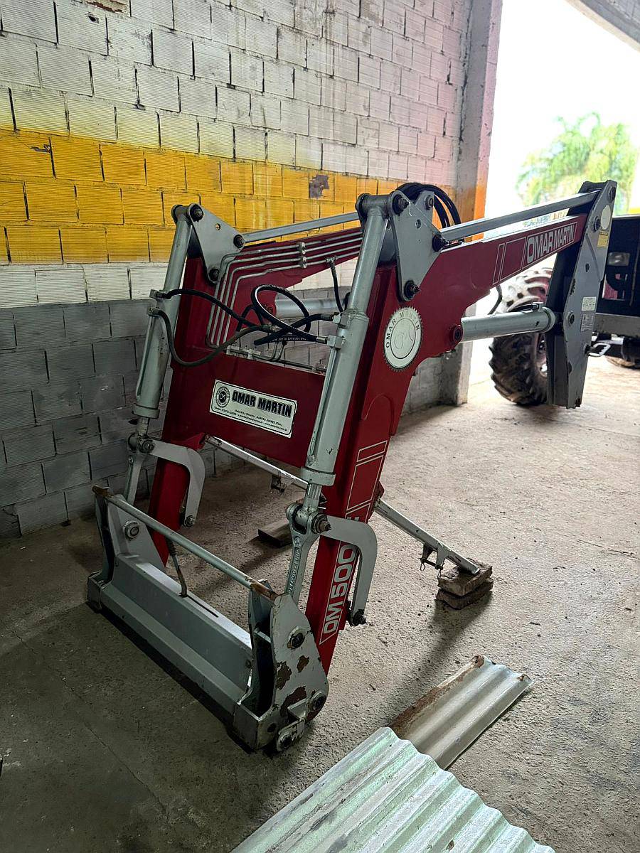 Pala Frontal Omar Martin OM500 con Barra Estabilizadora - Agroads