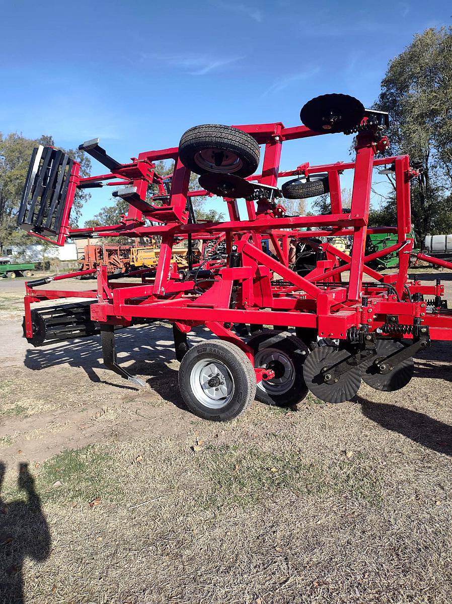 Paratil Dolbi de 12 Timones Curvos con Rolos - Año: 2022 - Agroads