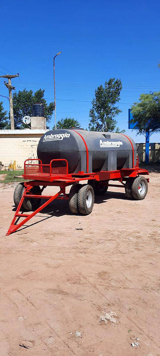 Acoplado Tanque 3000lts Nuevo Ambroggio - Año: 2023 - Agroads