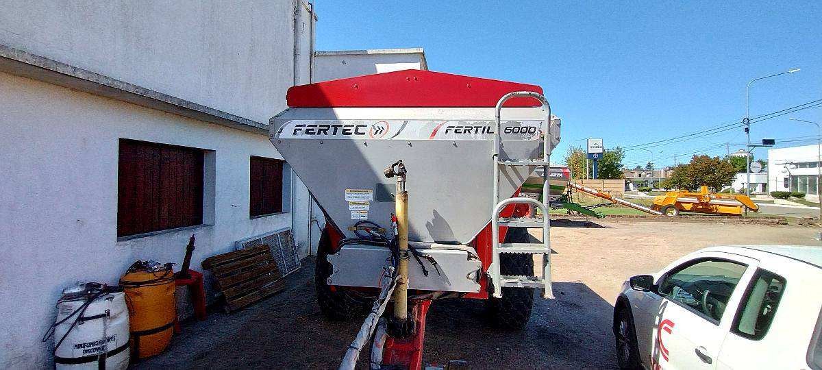 Fertilizadora Fertec 6000 Variable Alta Flotación - Agroads