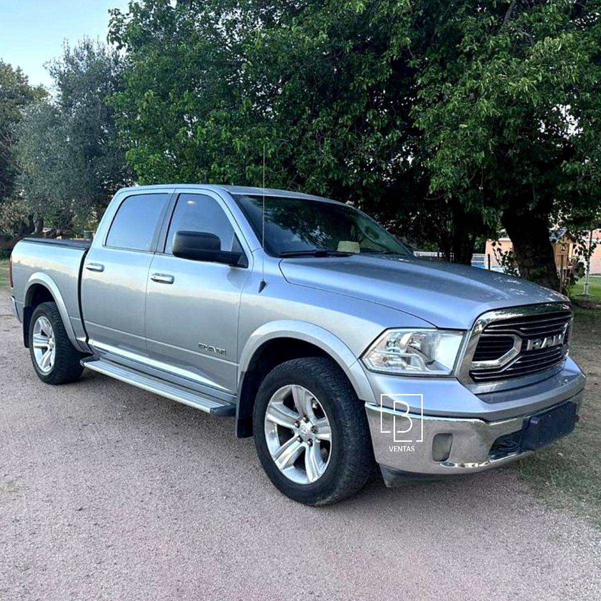 Dodge RAM 1500 V8 Laramie 4X4 - Año: 2020 - $ 51.500 - Agroads