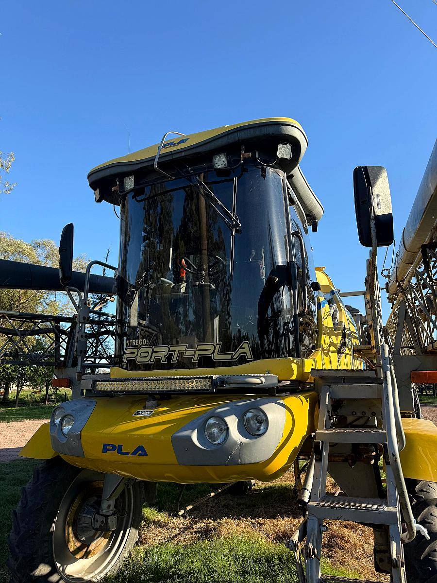 Pulverizadora Pla MAP II 3250 36 Mts Barral Hibrido - Agroads