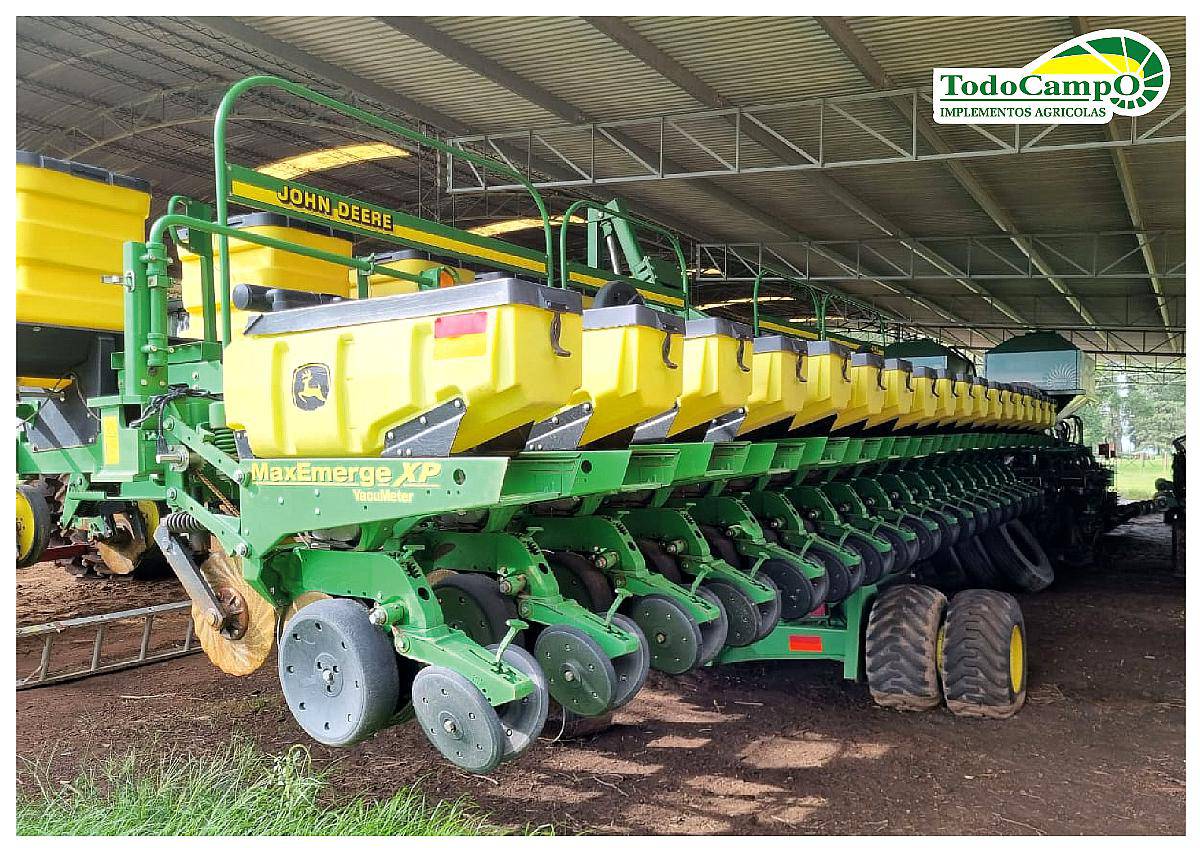 Sembradora John Deere 17/40, 18 Líneas a 52 CM, año 2014 - Agroads