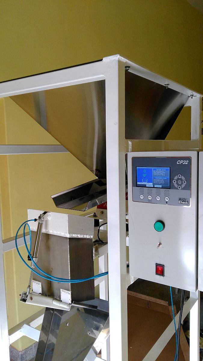 Maquina Dosificadora Fraccionadora Envasadora Semiautomática - Agroads