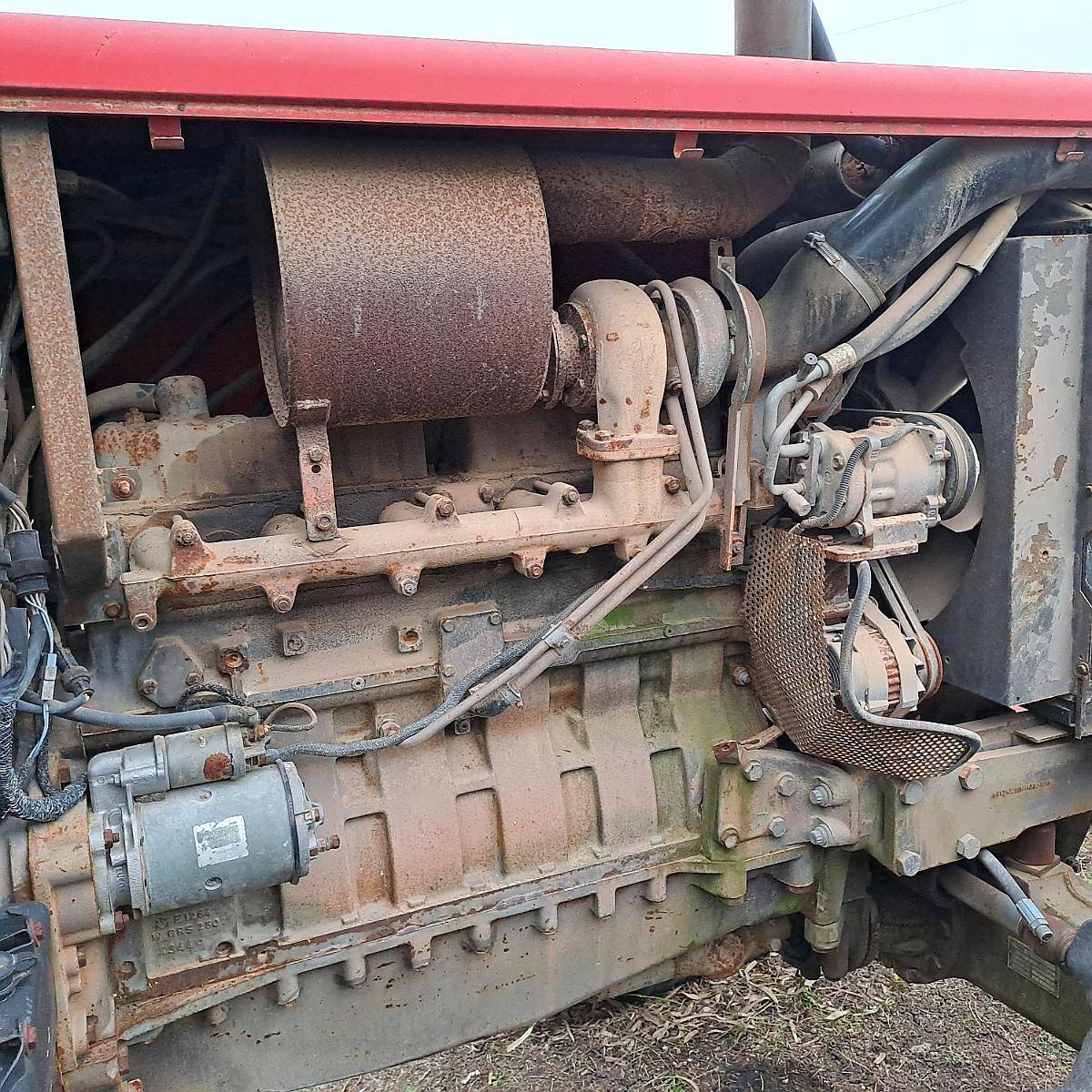 Tractor Massey Ferguson 3690 Motor Sisu 200 HP en Marcha - Agroads