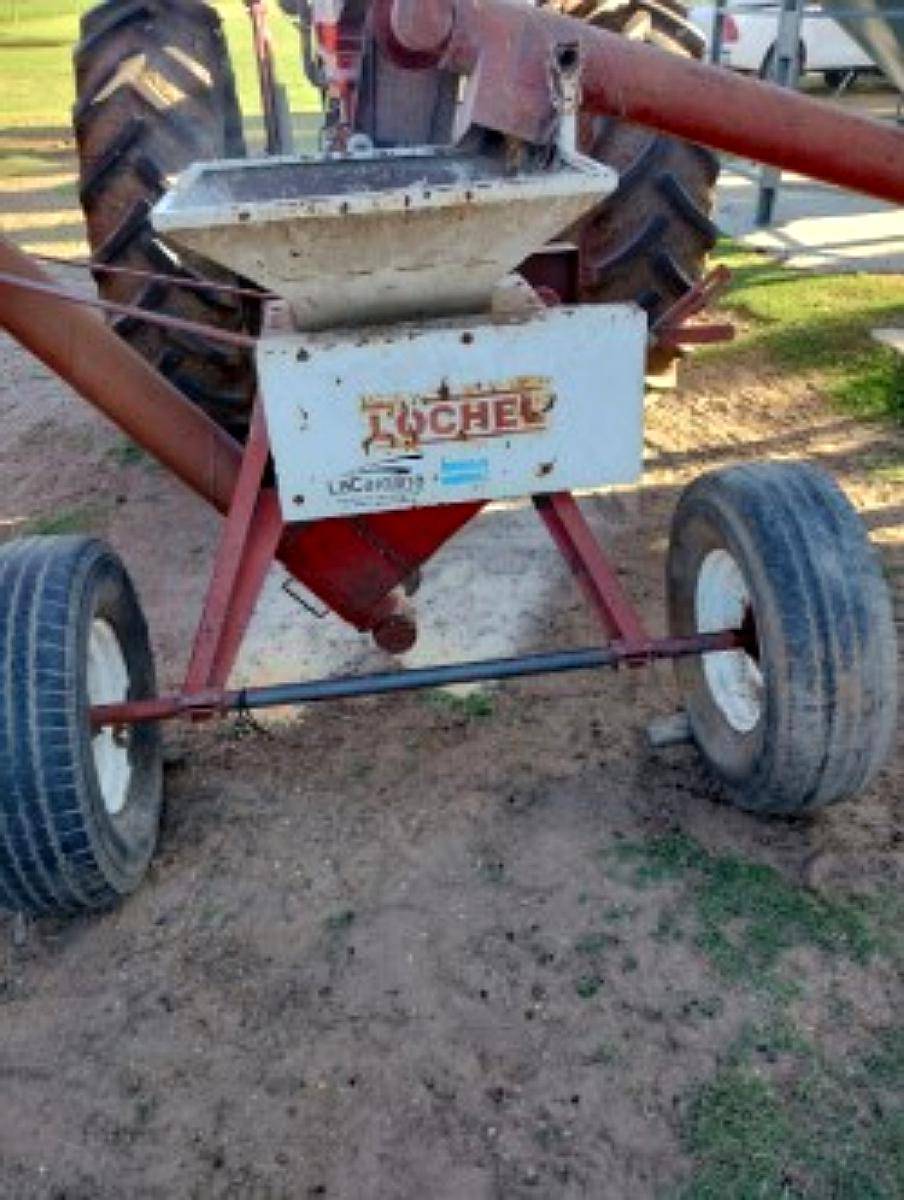 Quebradora Lochel 9000 Kg/hs con sin Fin Carga/descarga - Agroads