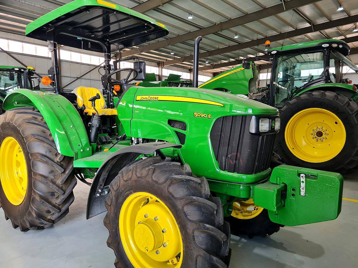 Tractor JD 5090, 4wd, sin Cabina. Disponible - Año: 2023 - Agroads