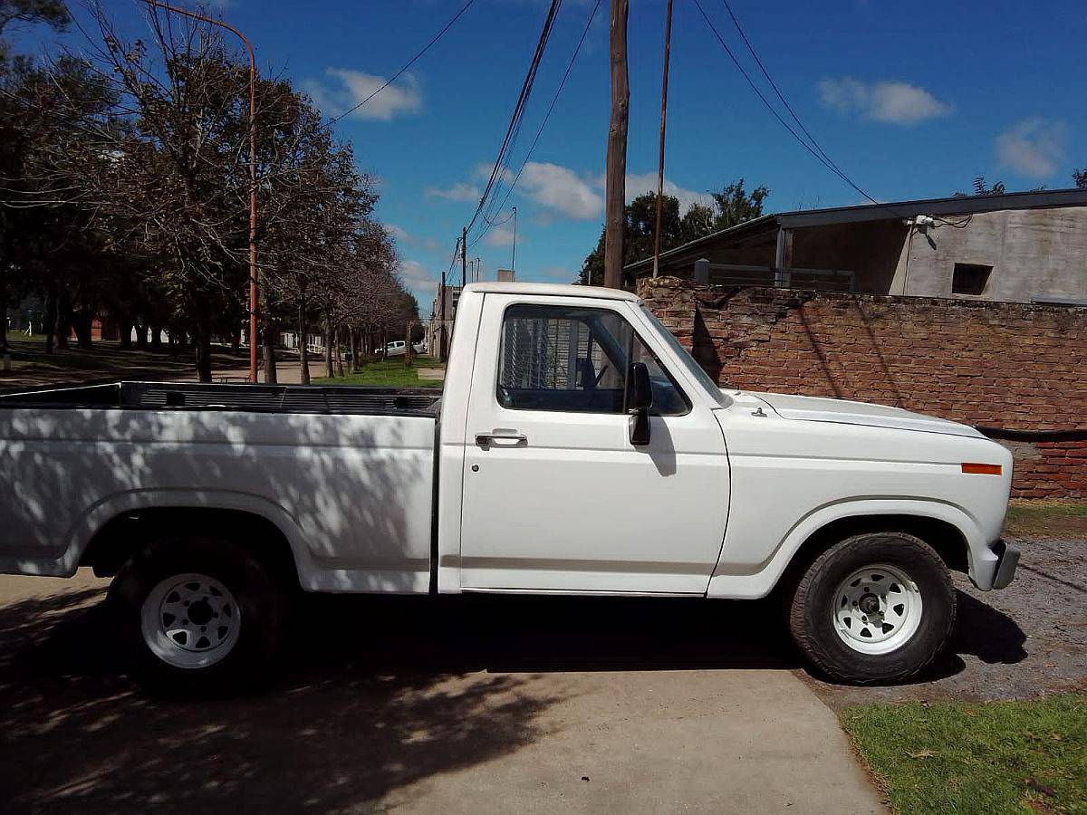 Ford F100 Modelo 1983 - Año: 1983 - $ 1.100.000 - Agroads