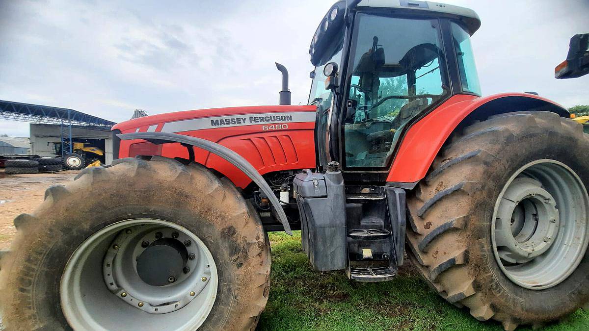 Tractor MF 6480 año 2010 - Año: 2010 - Agroads