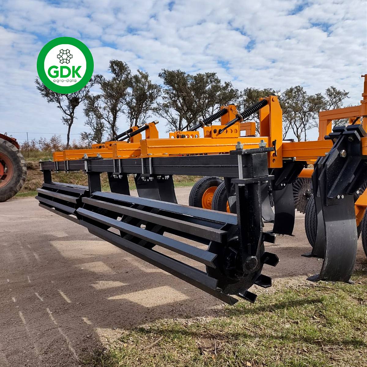 Descompactador de Suelo 8 Timones Campra - Año: 2025 - Agroads