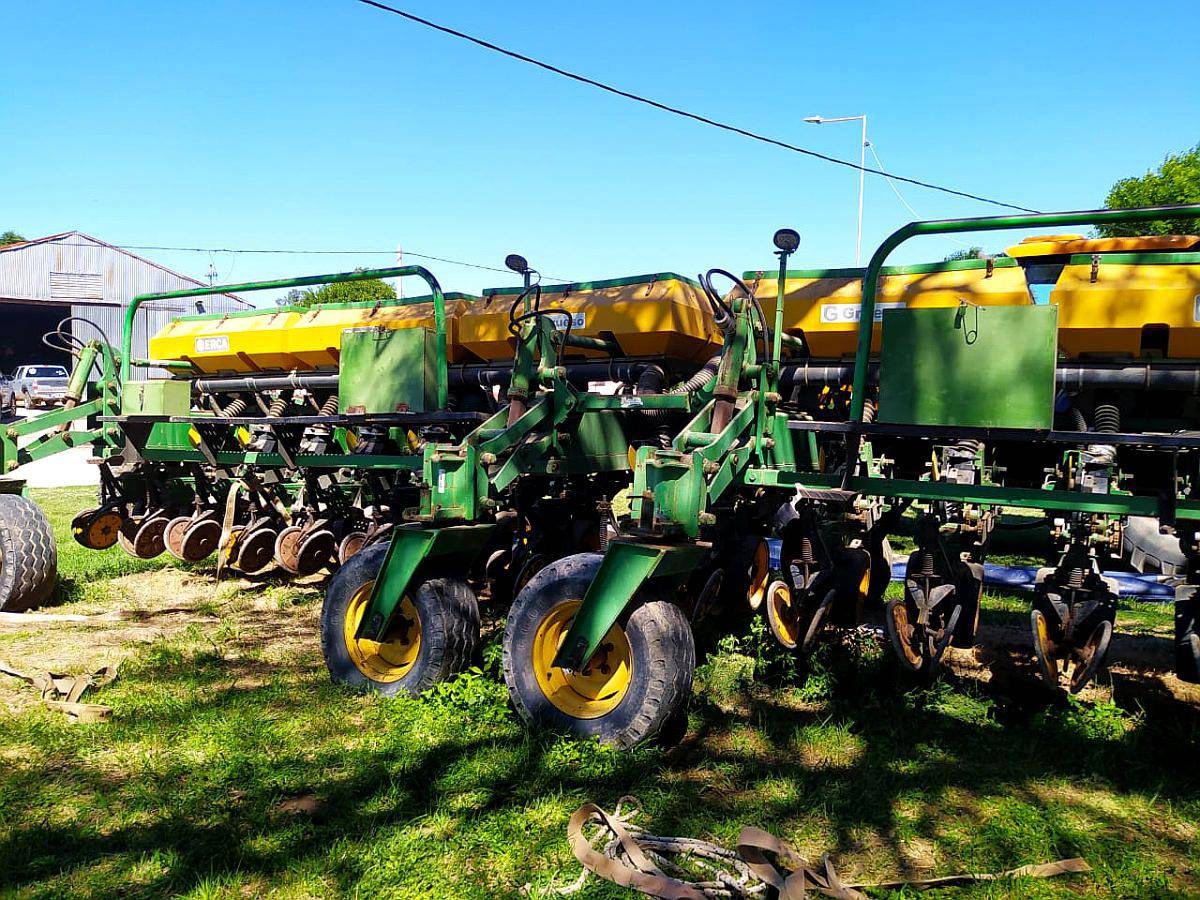 Sembradora Erca 18 a 52 Neumatica Fert Linea Monitor C.cerra - Agroads