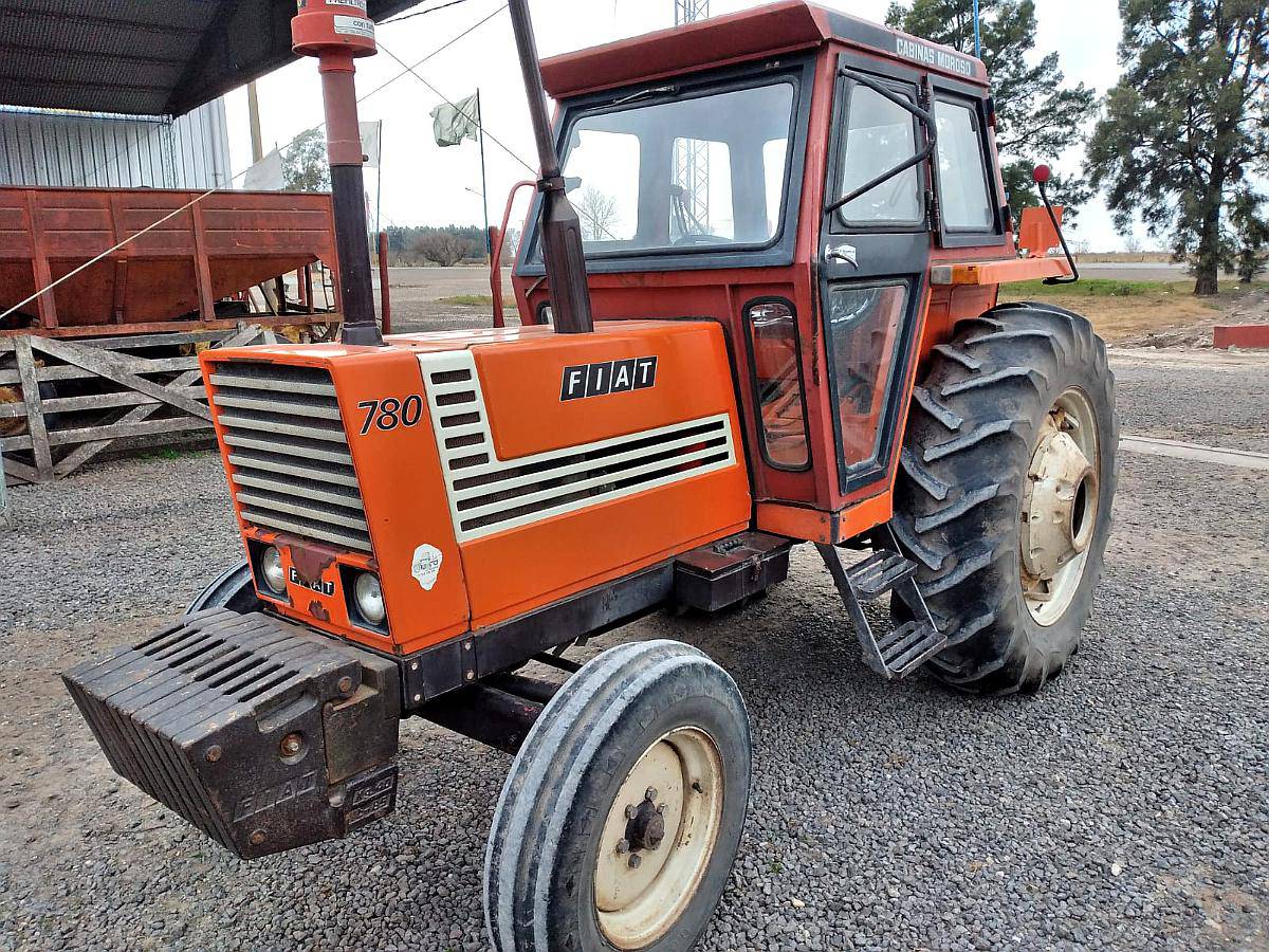 Tractor Marca Fiat 780 - Año: 1986 - Agroads