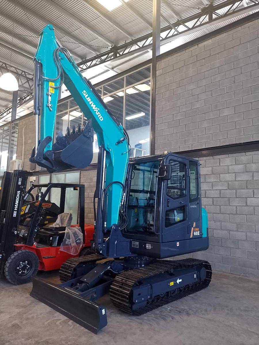 Mini-excavadora Sunward Swe60e Zapata 400mm - Año: 2022 - Agroads