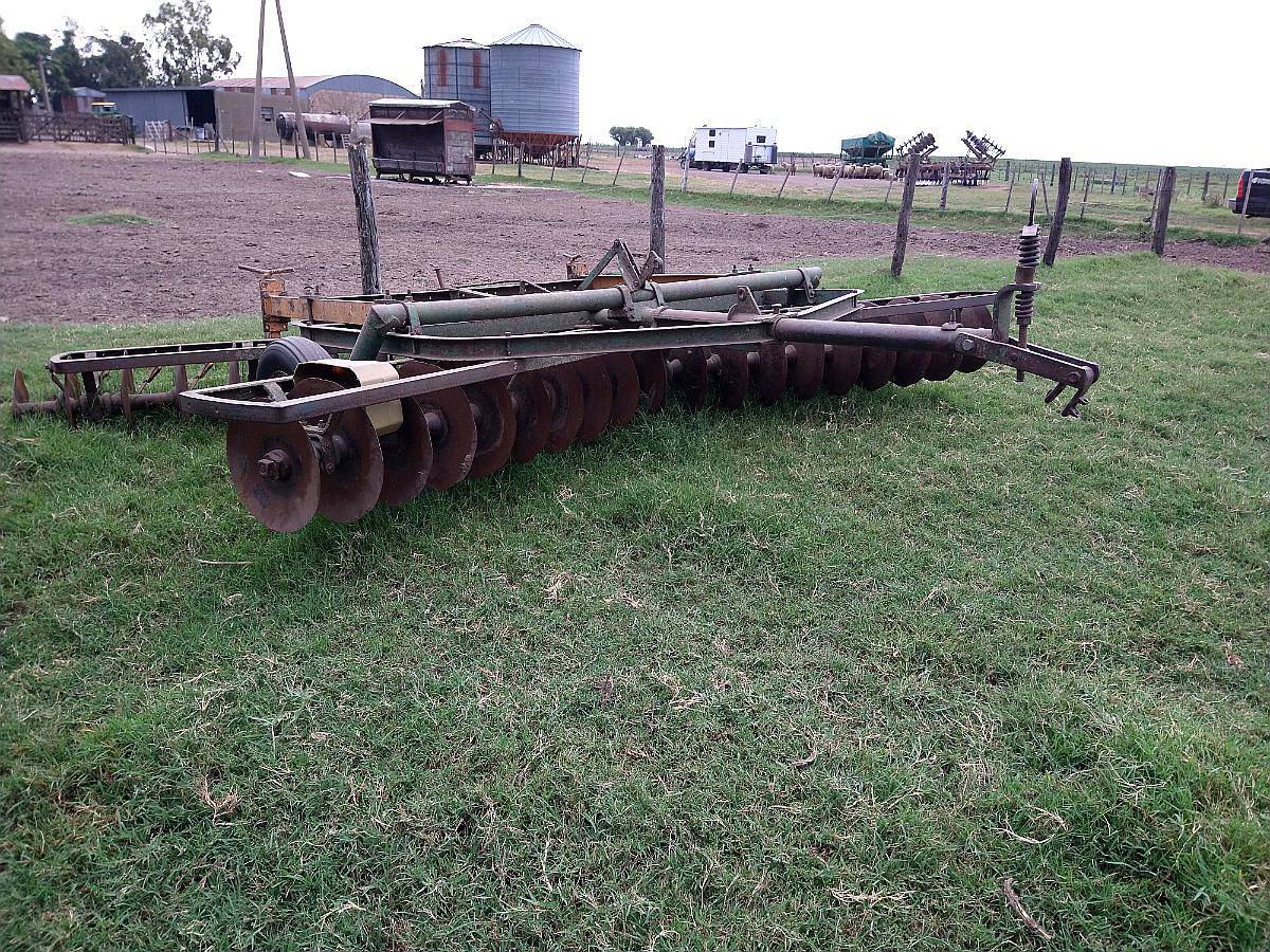 Disco Jhon Deere 40, con Rabasto - Año: 1986 - $ 80.000 - Agroads