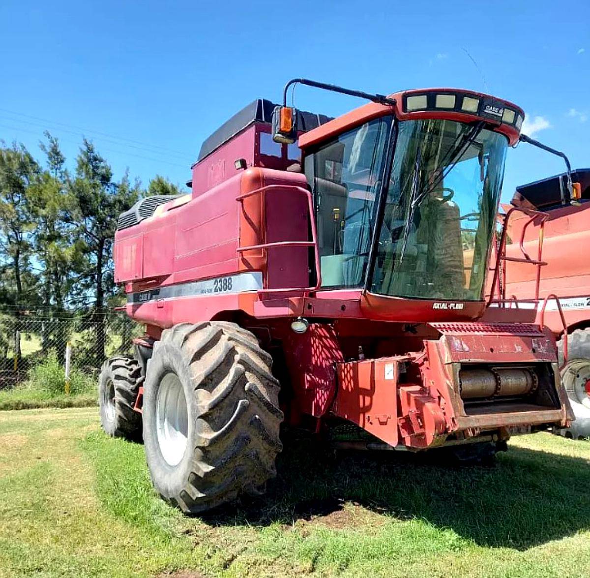 Case 2388 año 2004. 9000 Hs Motor. Plat 30 Pies - Año: 2004 - Agroads