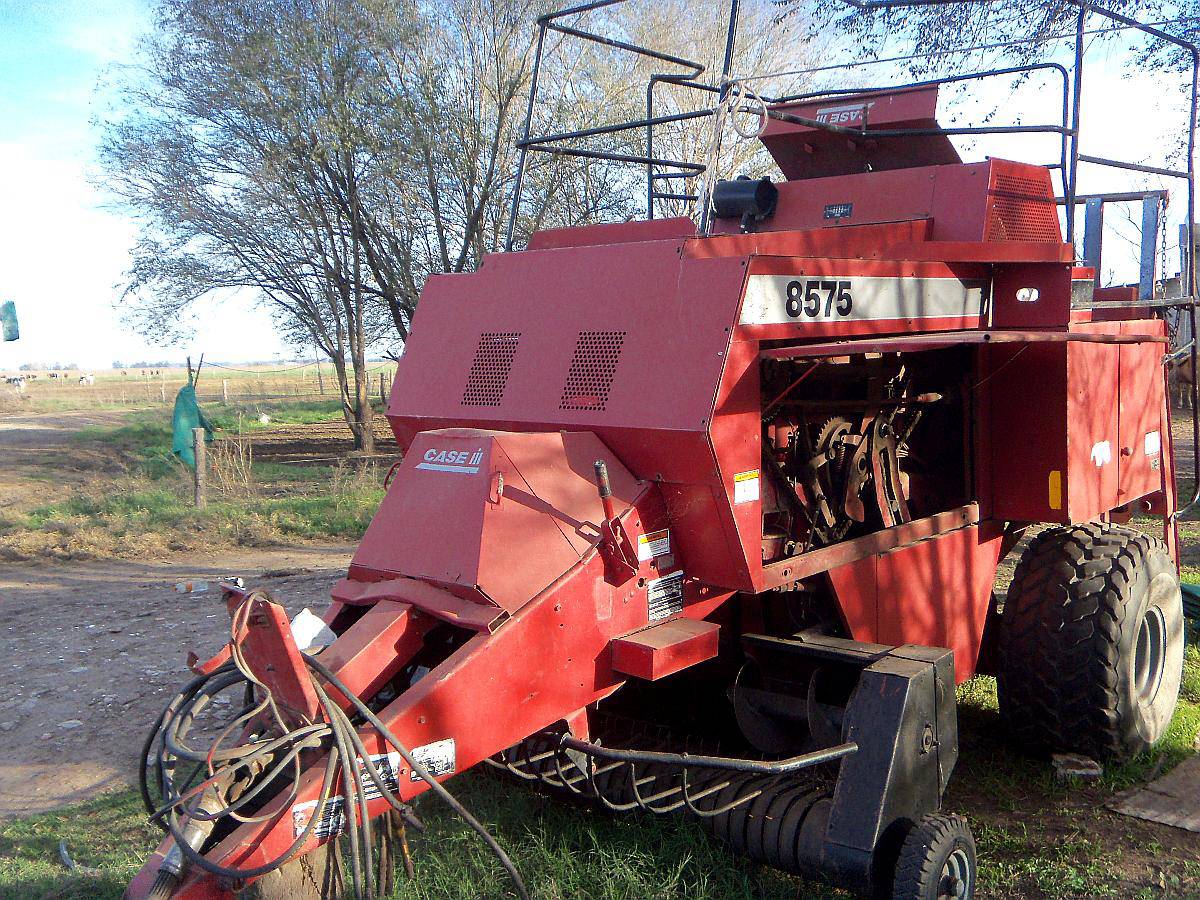 Mega Enfardadora Case 8575- Prismatica - Año: 2003 - Agroads