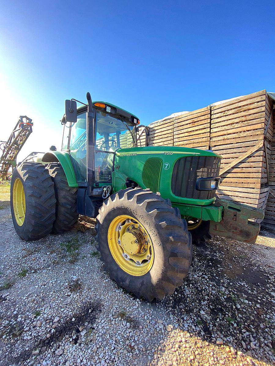 Tractor John Deere 7515 - Año: 2007 - Agroads