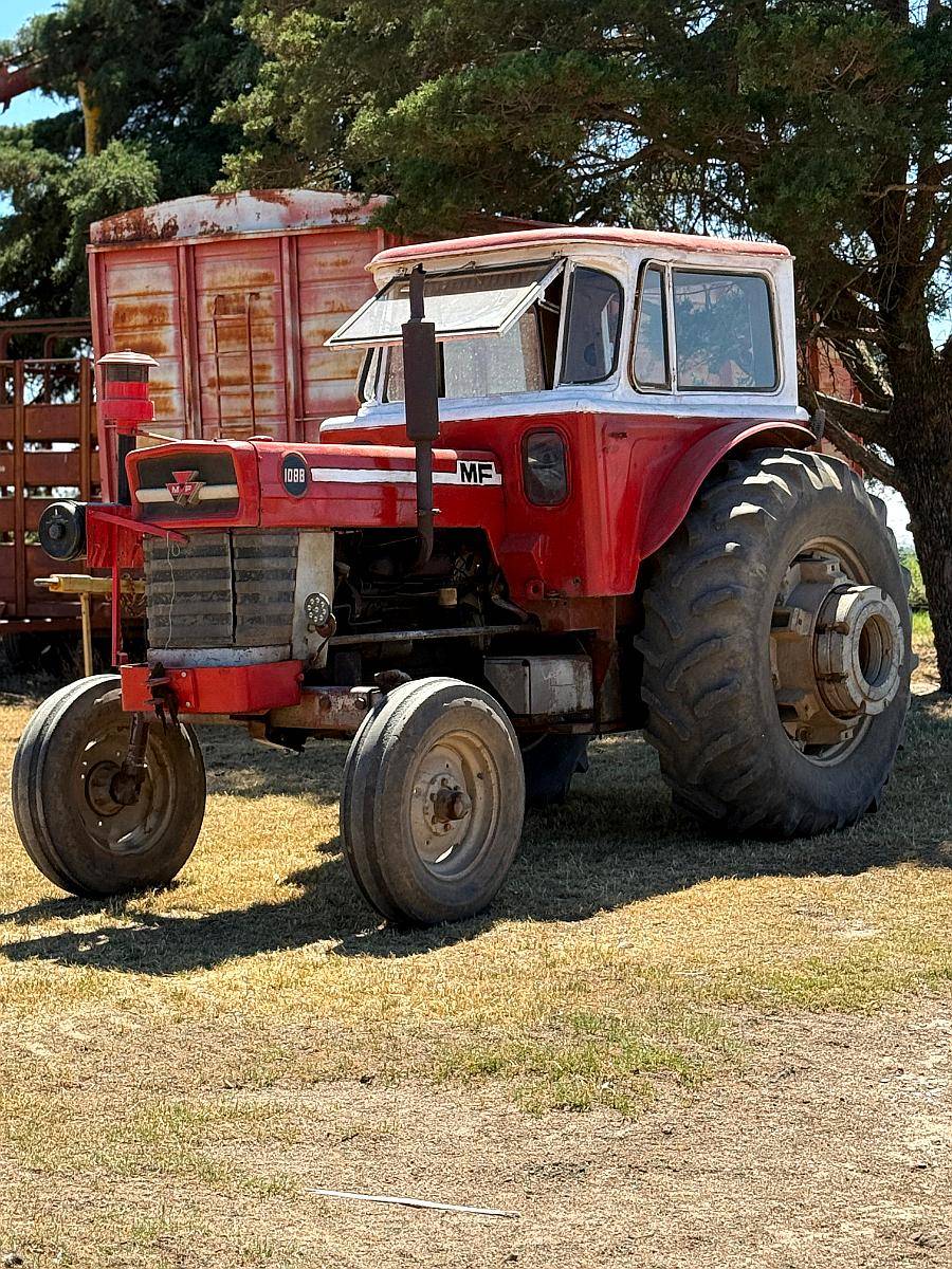Tractor Massey Ferguson 1088, año 1975, 90hp - Año: 1975 - Agroads