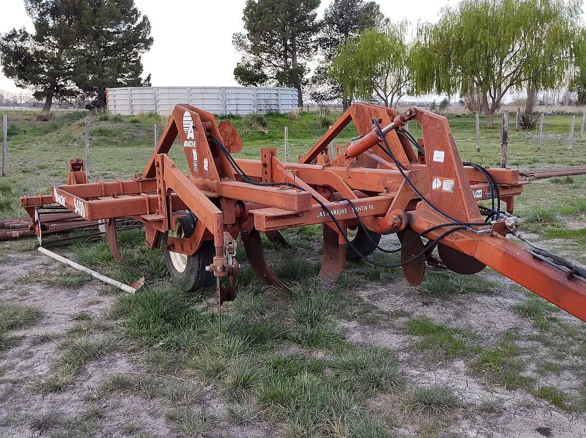Paratil 5400 Apache Subsolador - Año: 2010 - u$s 10.000 - Agroads