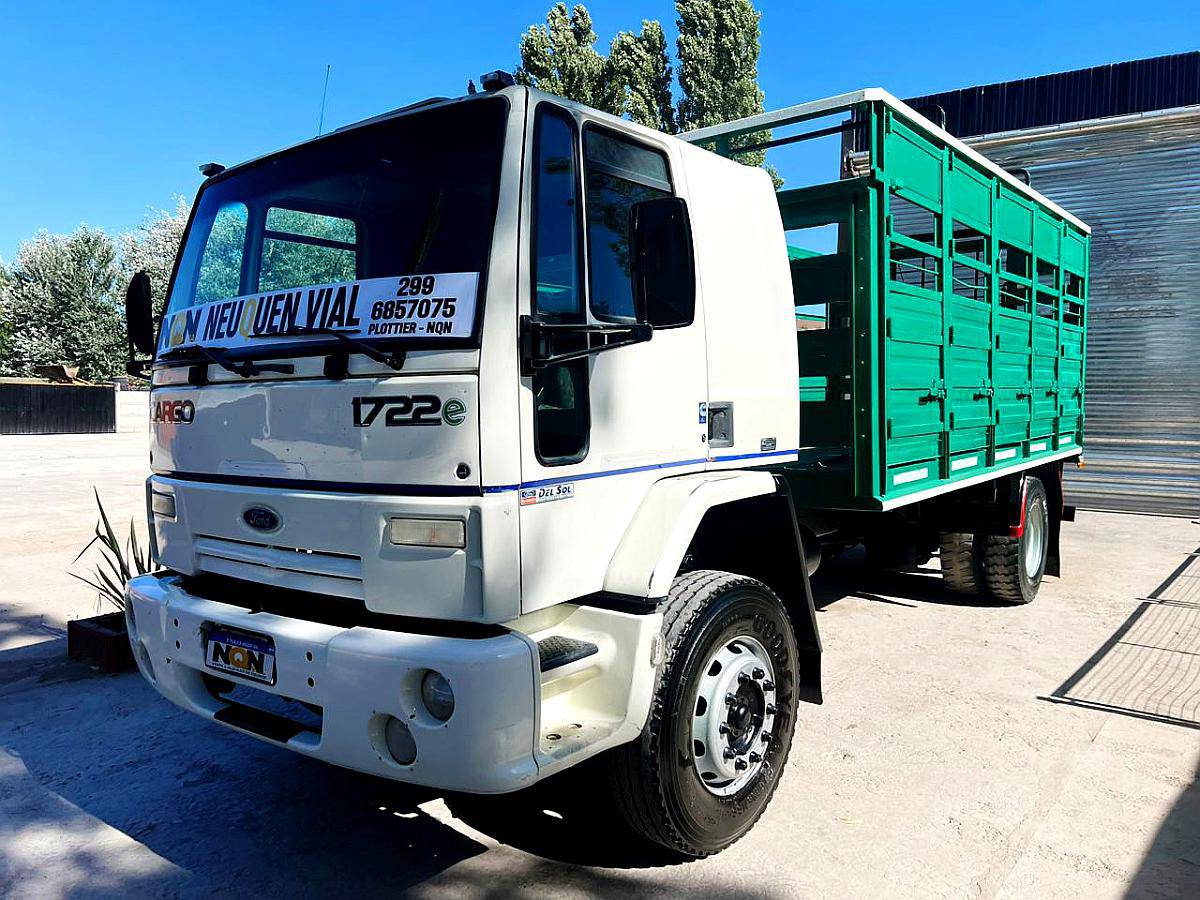 Ford Cargo 1722e año 2008. - Año: 2008 - $ 9.900.000 - Agroads